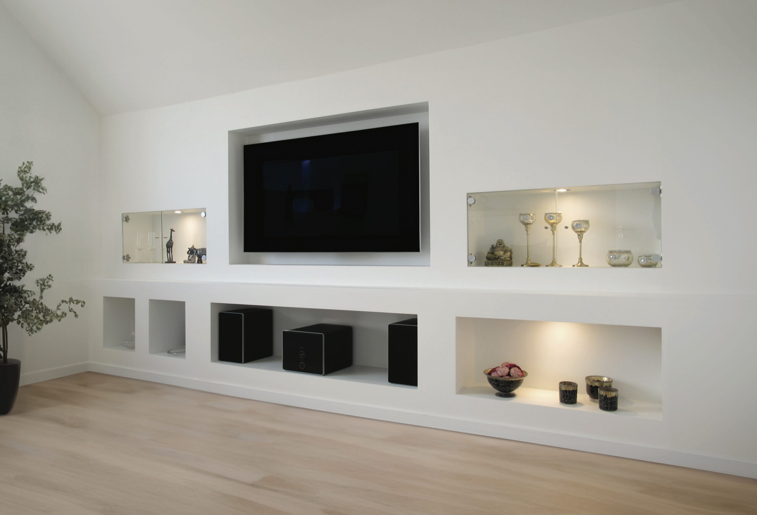 TREL | Armarios y estanterías únicas y de calidad